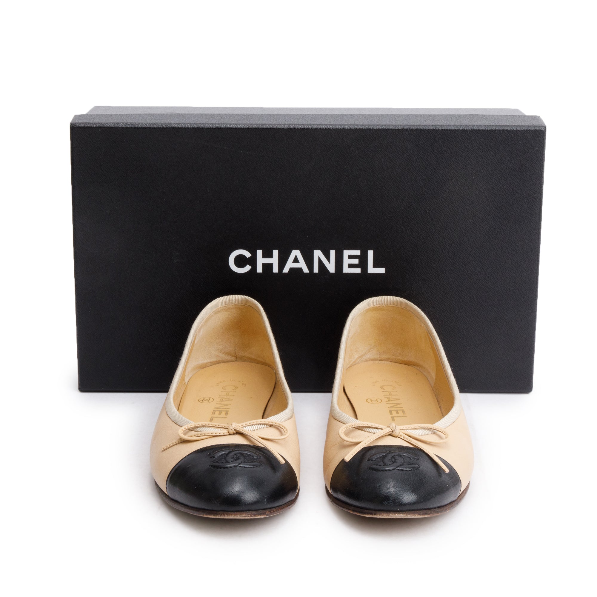 Chanel Beige/Black Lambskin Interlocking CC Logo Flats, Size 36.5 w/ B ...