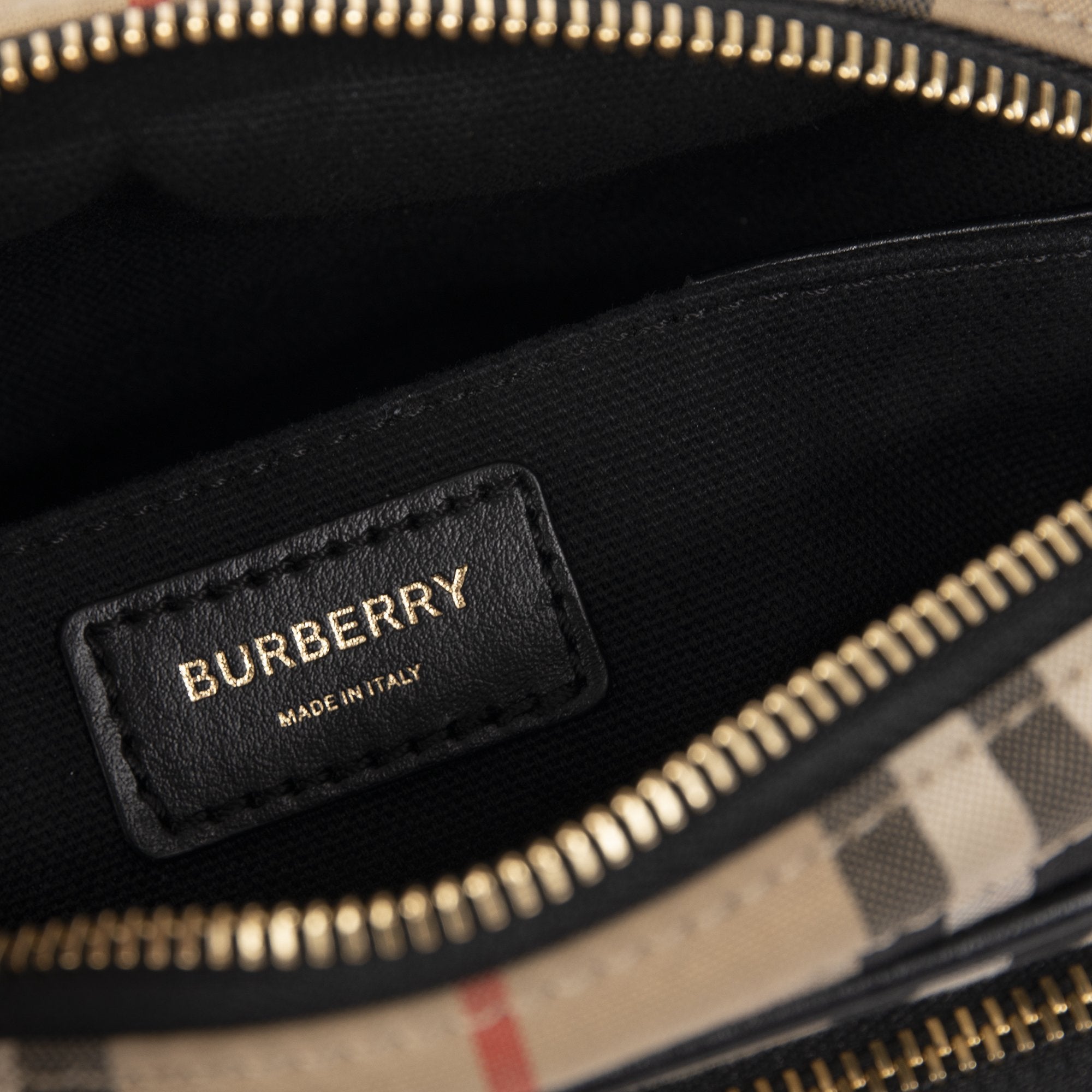 Burberry Vintage Check Camera Bag – OLIVER'S