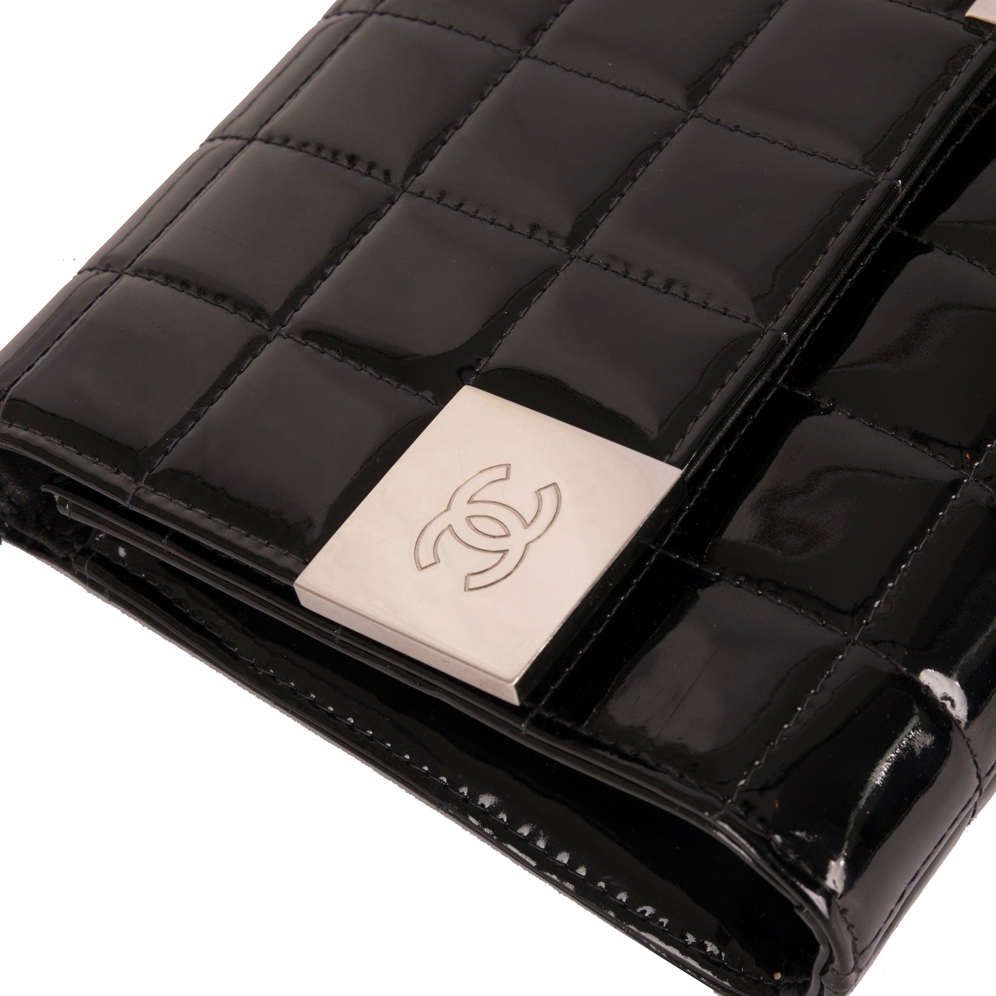 Chanel Patent Leather Chocolate Bar Chain Clutch – OLIVER'S