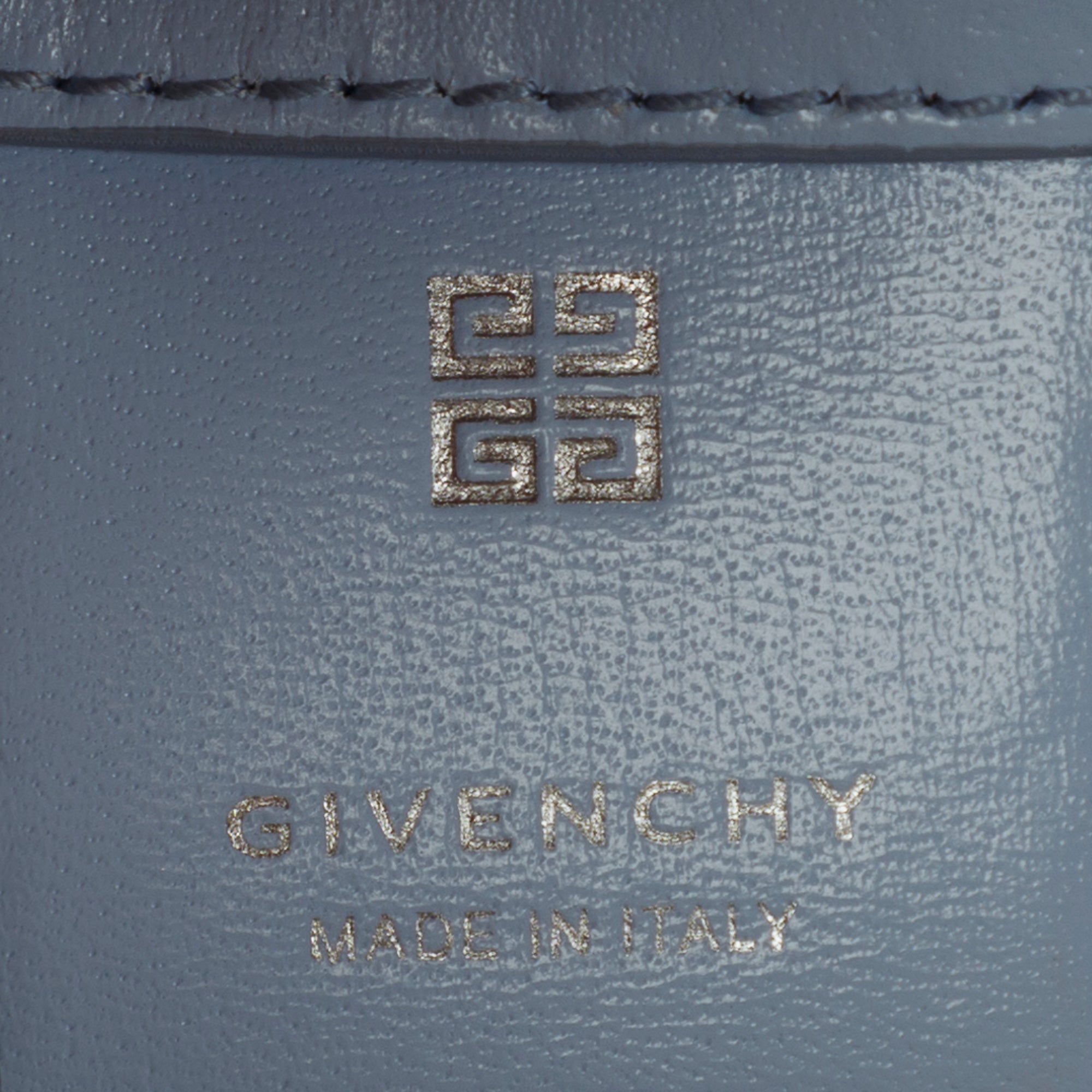 Givenchy Mini Antigona Bag w/ Strap – OLIVER'S