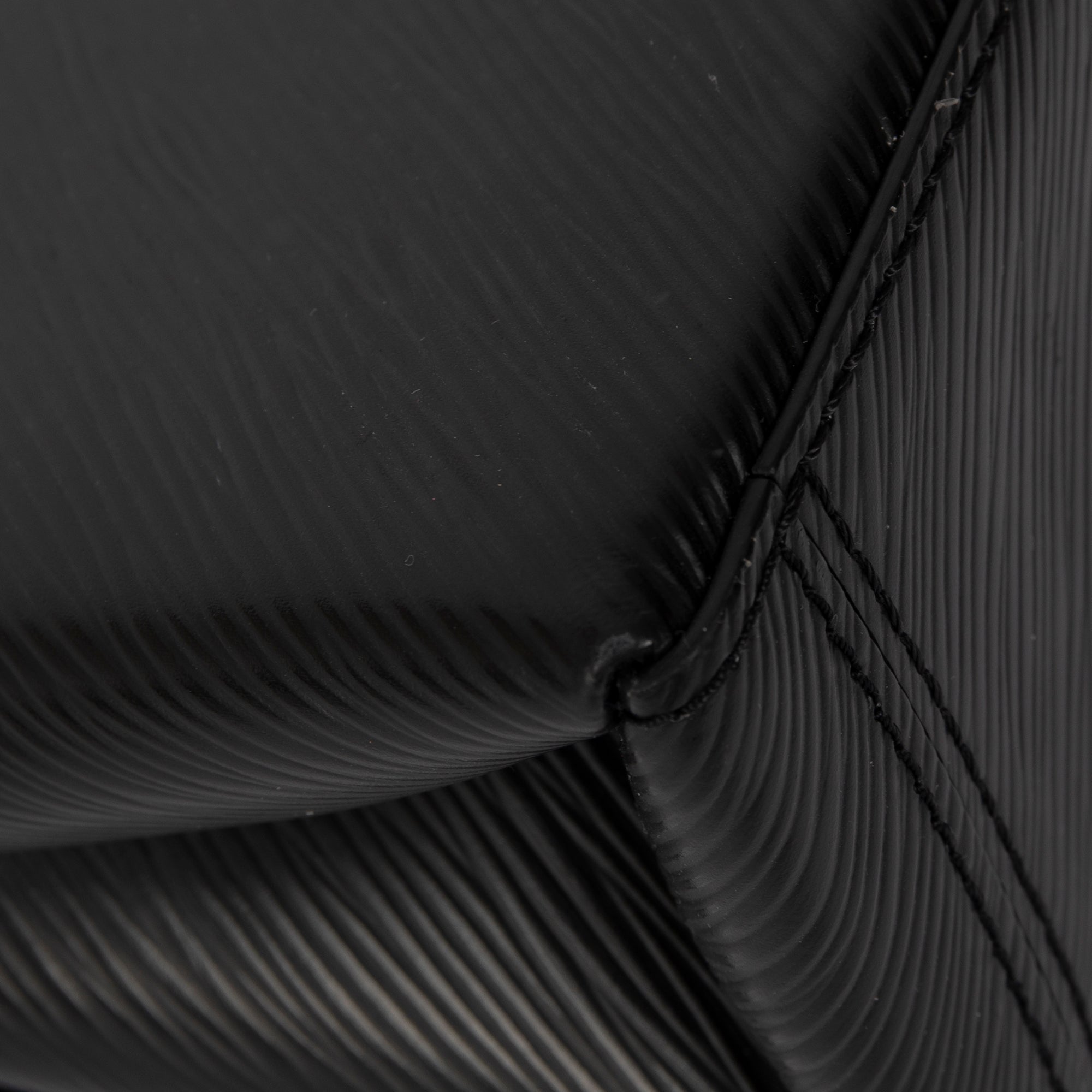 Louis Vuitton Epi Leather Locky BB – OLIVER'S